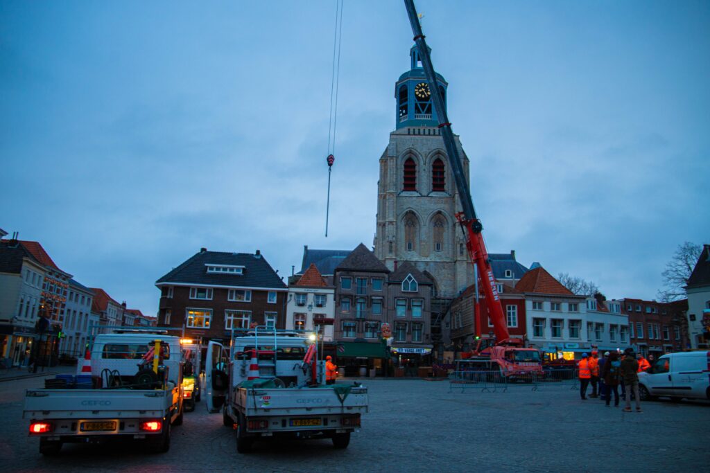 In beeld: de Peperbus krijgt weer een gezicht - indebuurt Bergen op Zoom
