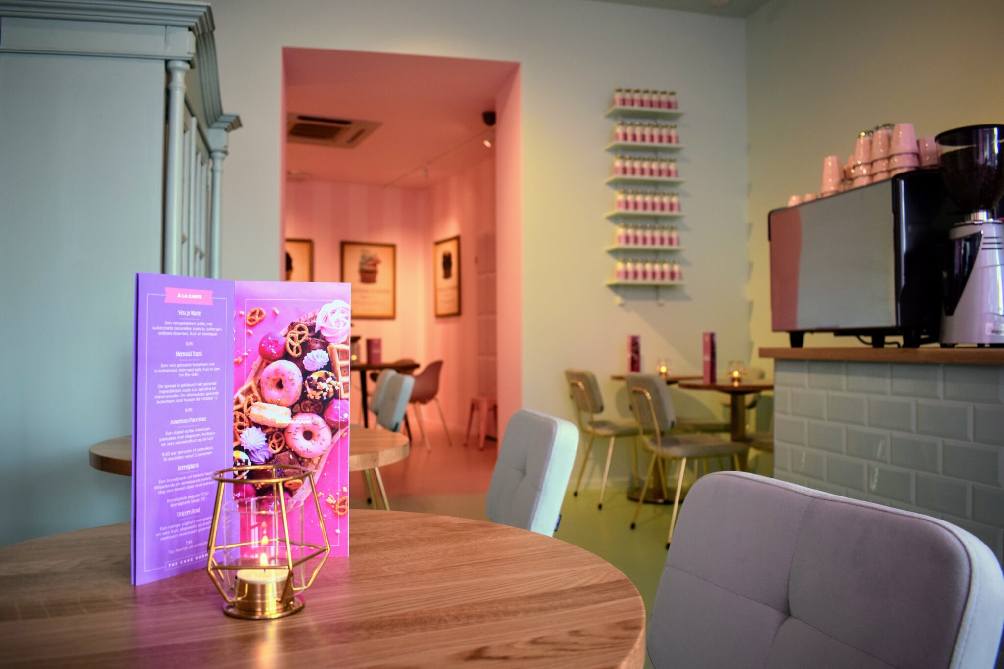 Een discodip-zwembad en een gigantische chocoladefontein: zaterdag ...