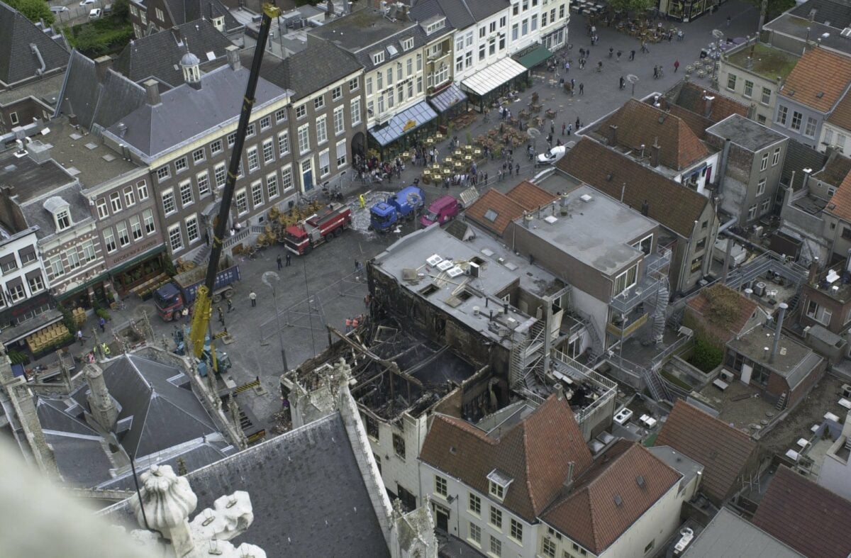 Toen in Breda: 7 x foto's van de brand bij de Drie Gezusters ...