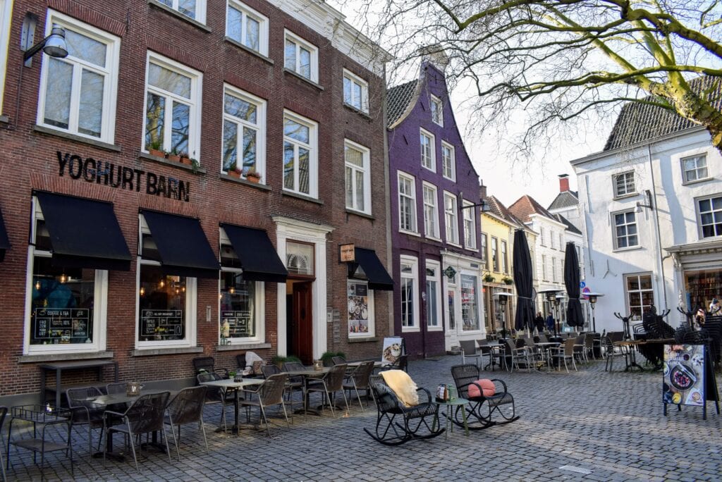 Even opwarmen: 7 x hier in Breda drink je warme chocolademelk - indebuurt Breda