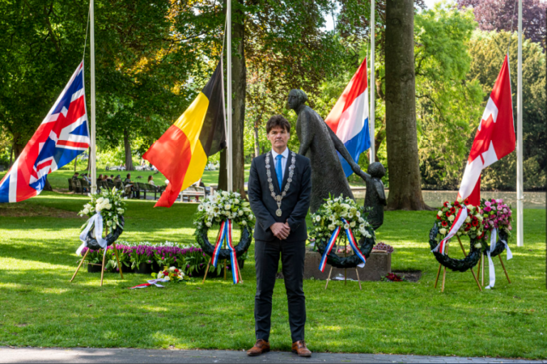 Even terugblikken: Bredase burgemeester Paul Depla door de jaren heen