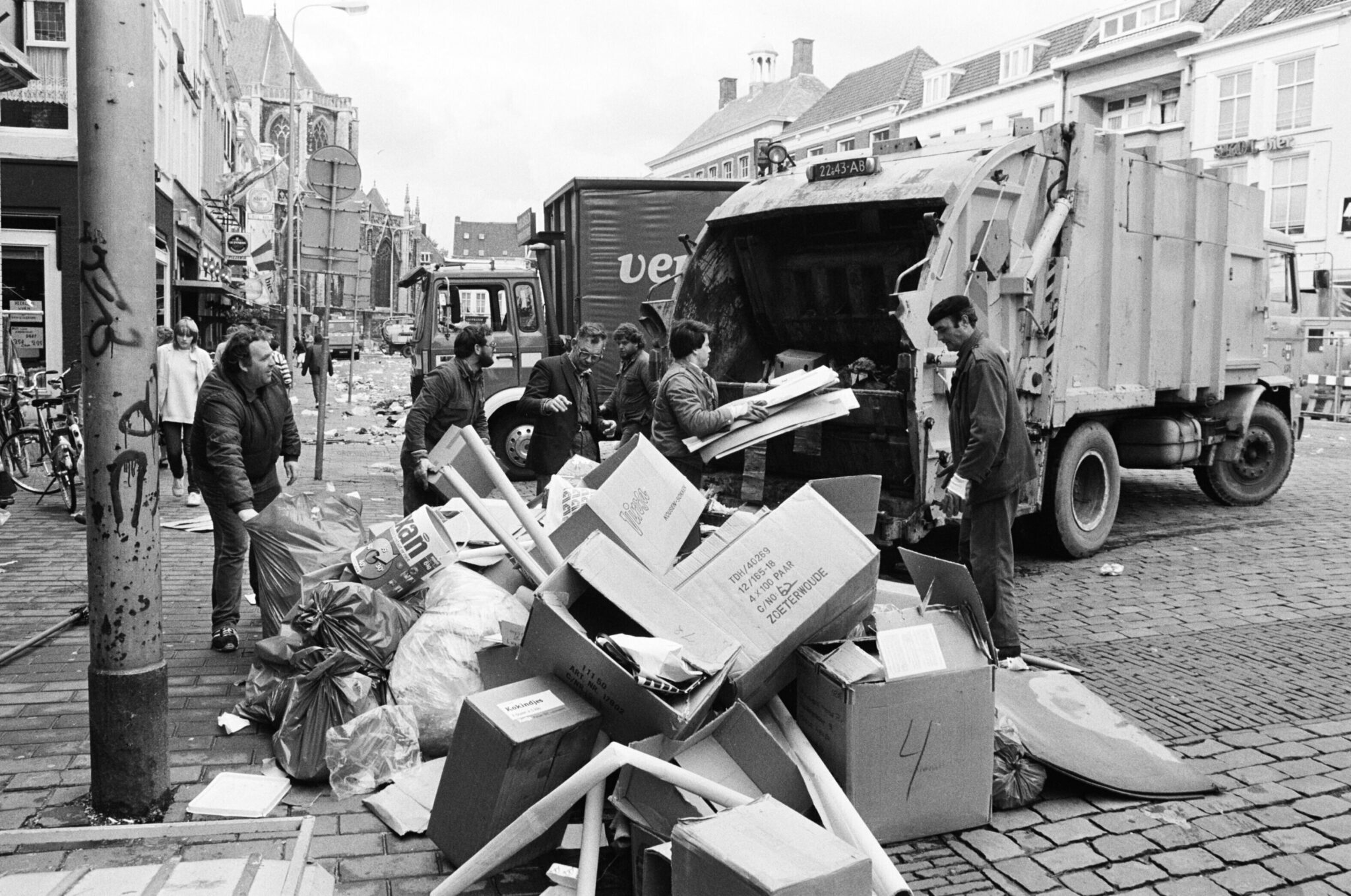 7 x zo werd het afval vroeger opgehaald in Breda - indebuurt Breda