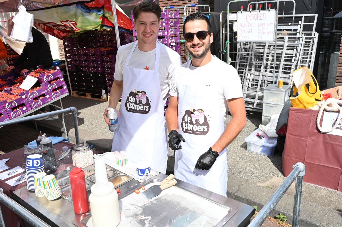 Princehaagse broers maken ijsrollen met bijzondere smaken: 'Met ...