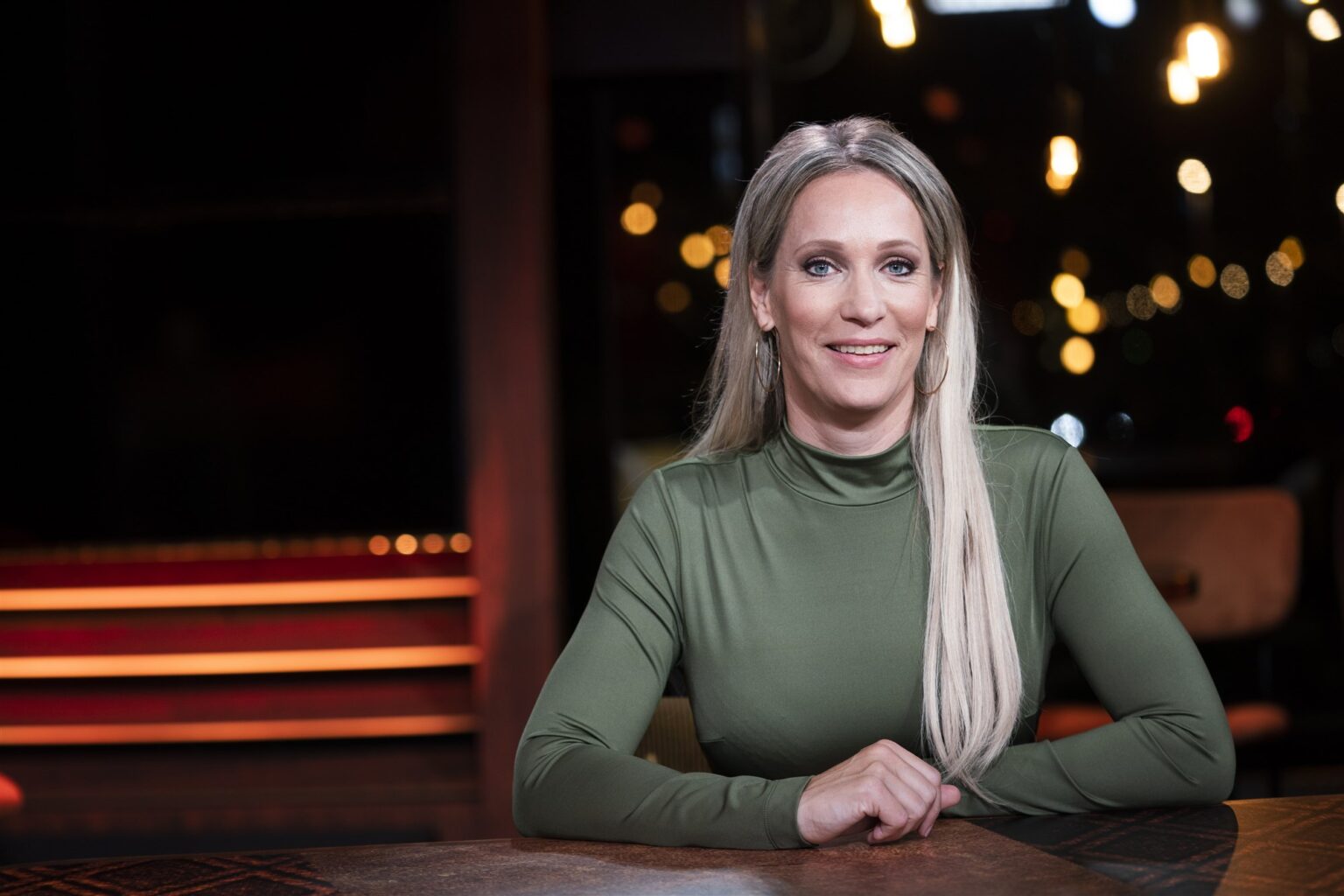 Dit tv-programma met Helene Hendriks wordt live uitgezonden vanuit ...