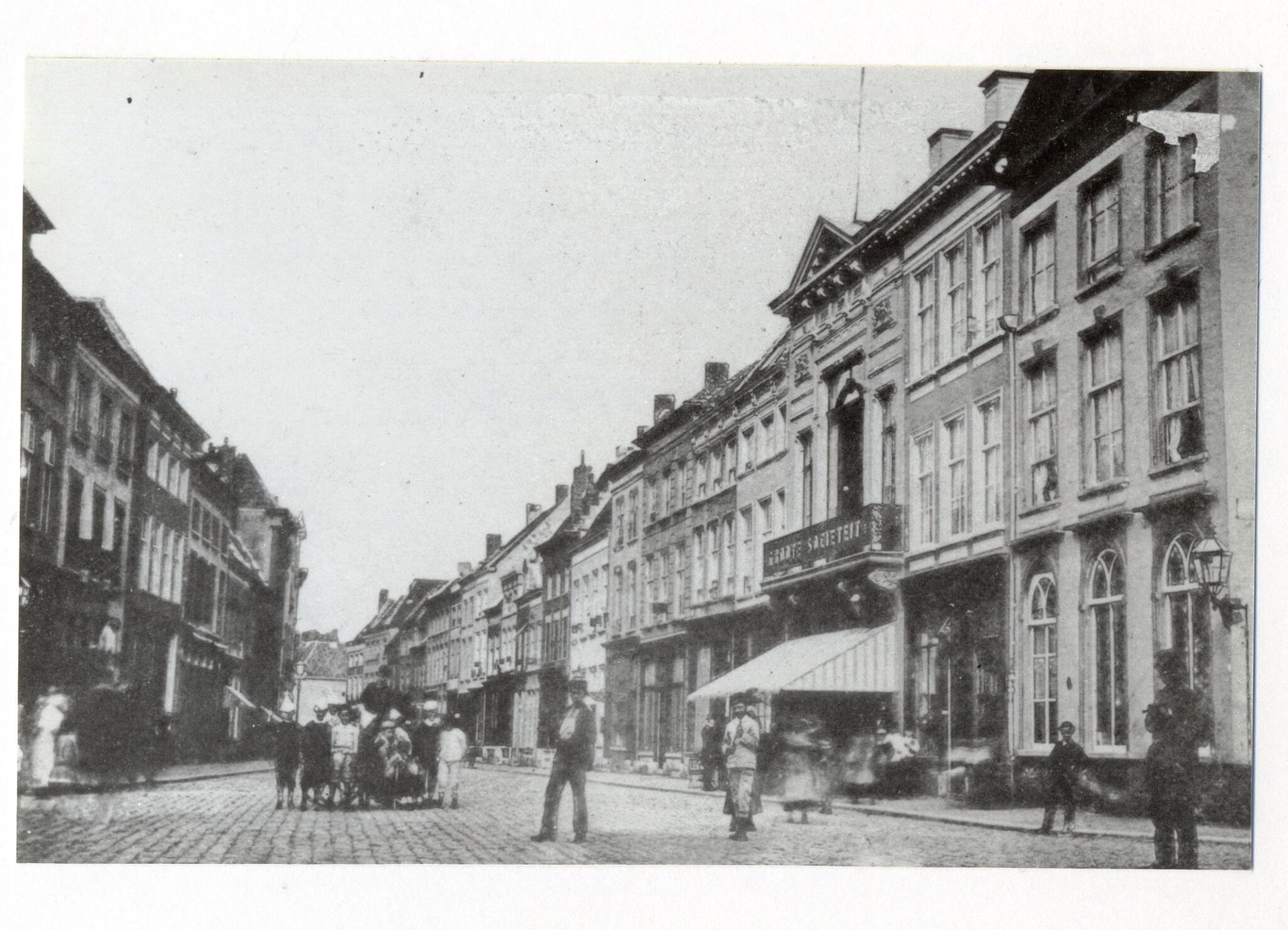 100 jaar terug in de tijd: 5 x foto's van de Grote Markt - indebuurt Breda