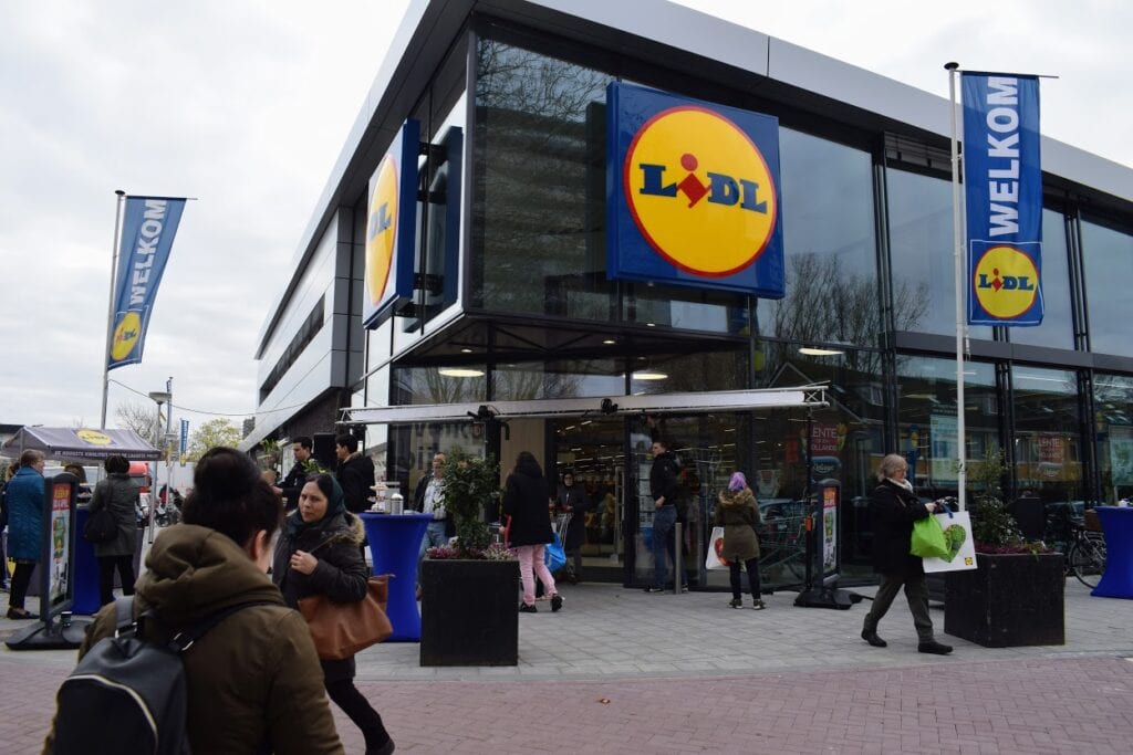 Dit zijn de openingstijden van supermarkten op 4 en 5 mei 2023 in Delft ...