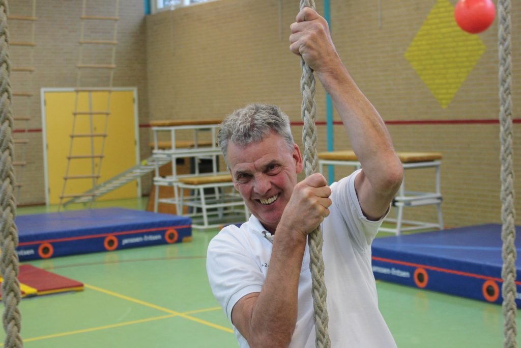 Gymleraar Cees gaat na ruim veertig jaar met pensioen: 'Ik begon als 23 ...