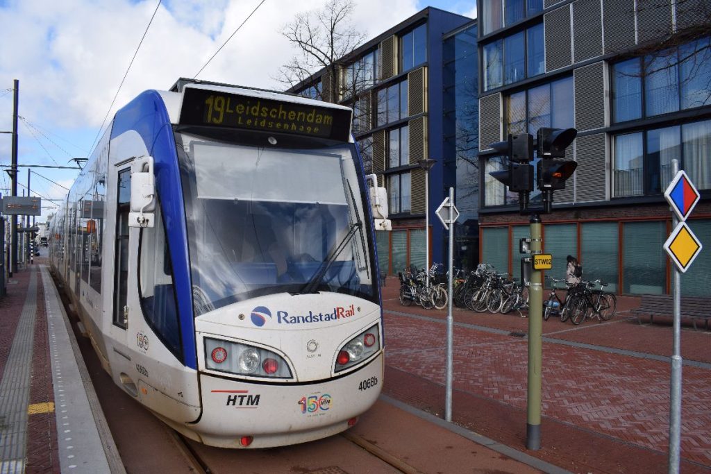 Het gaat nóg langer duren voor tram 19 naar de TU rijdt - indebuurt Delft