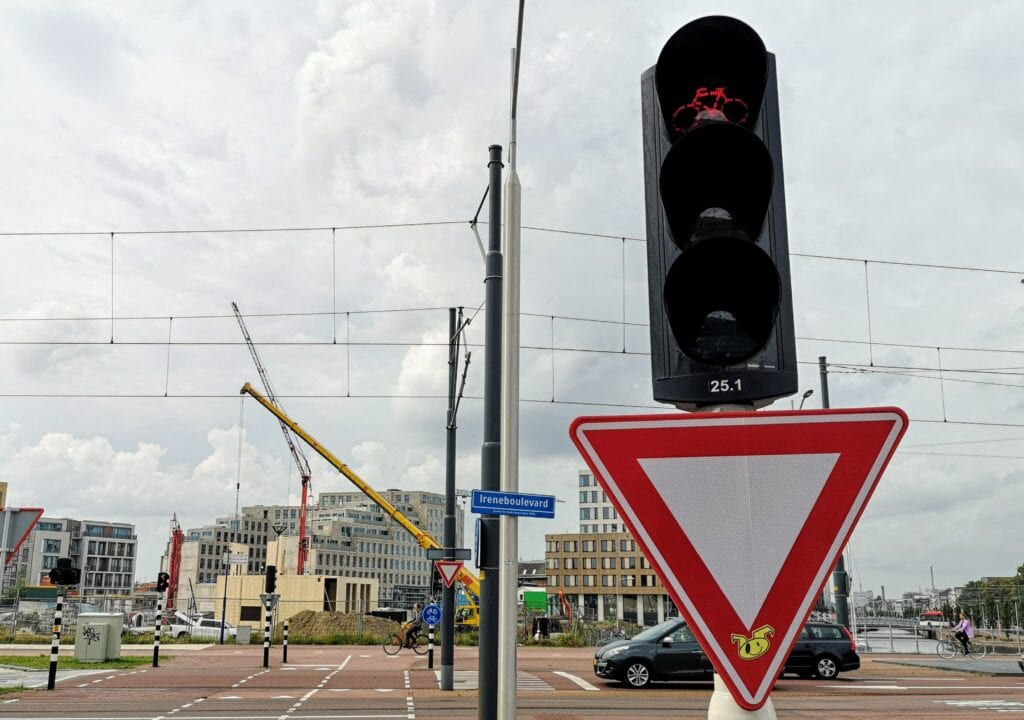 Delftse mysteries: Wat betekenen de getallen op verkeerslichten ...