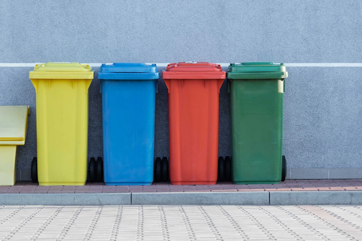 Met deze 5 tips voorkom je een stinkende (groene) container - indebuurt ...