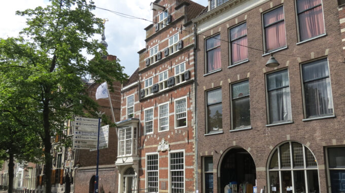 Weet je nog? Toen de fabriek van Calvé nog in Delft stond - indebuurt Delft