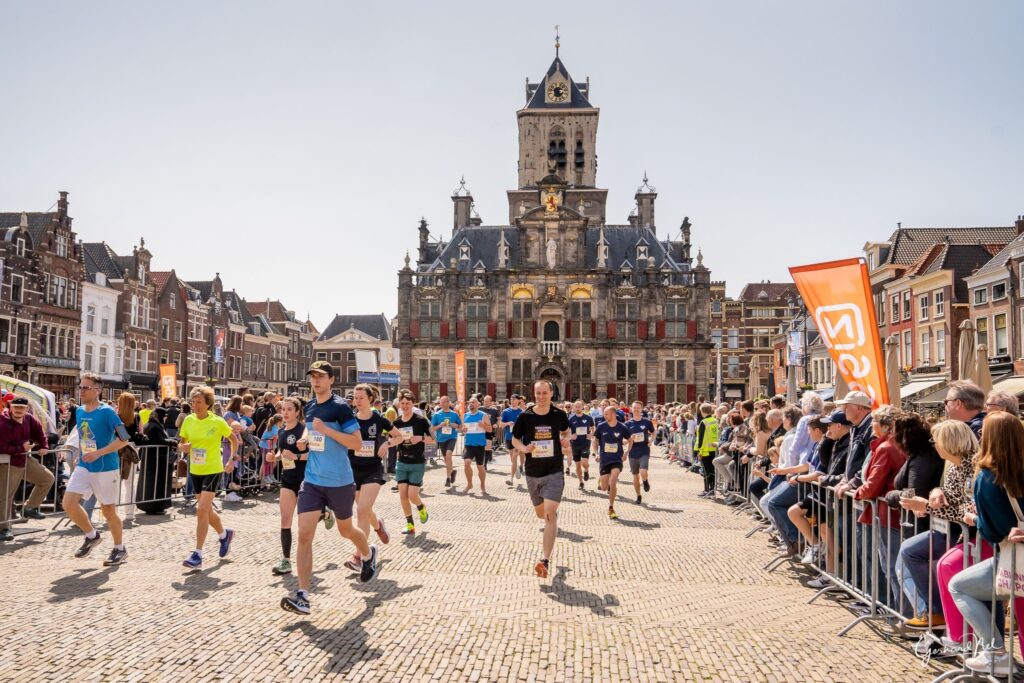 Deze wegen zijn afgesloten tijdens de Golden Tenloop 2024 in Delft - indebuurt Delft