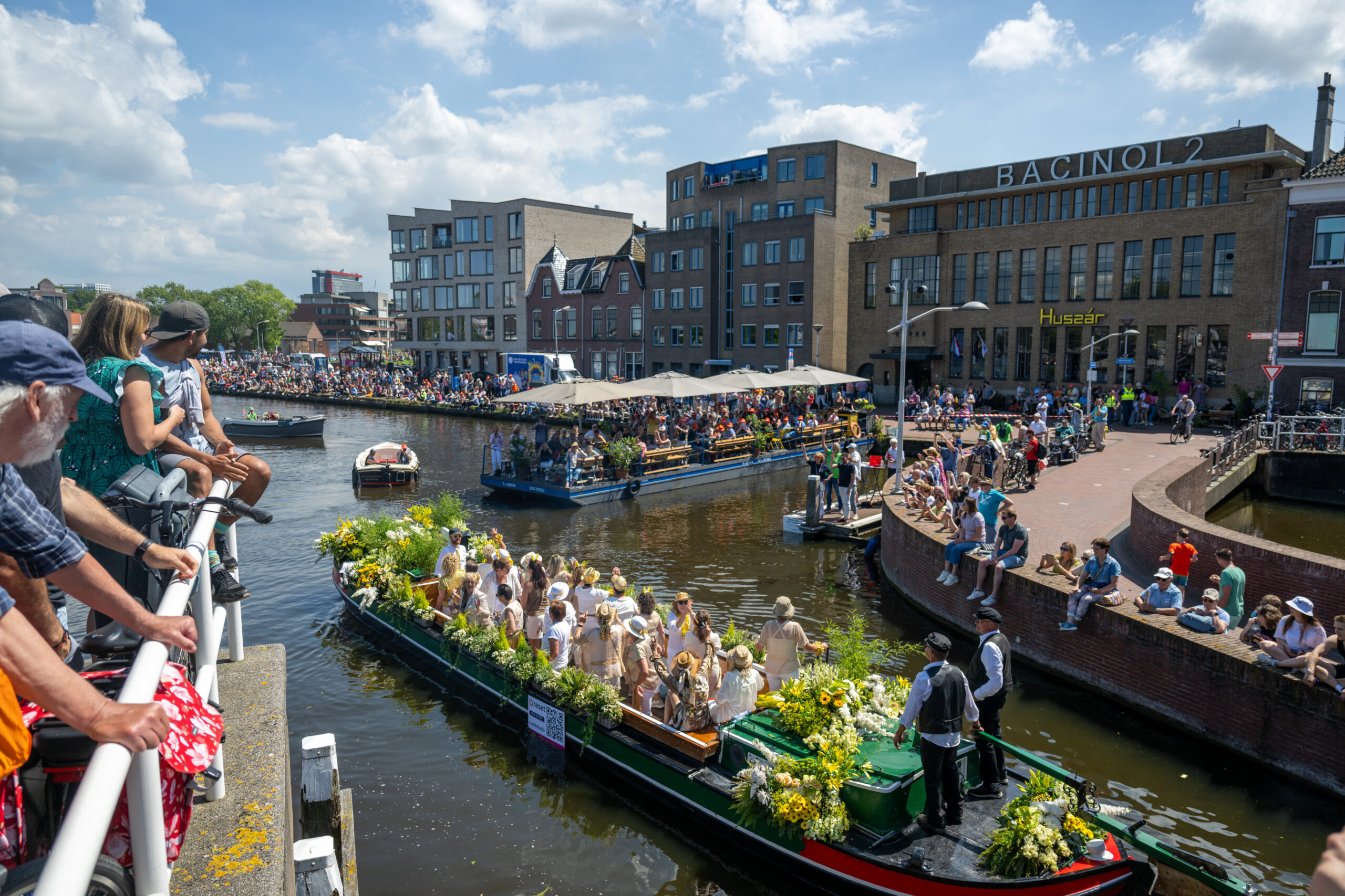 Fotoreeks! Dit was het Varend Corso 2024 in Delft - indebuurt Delft