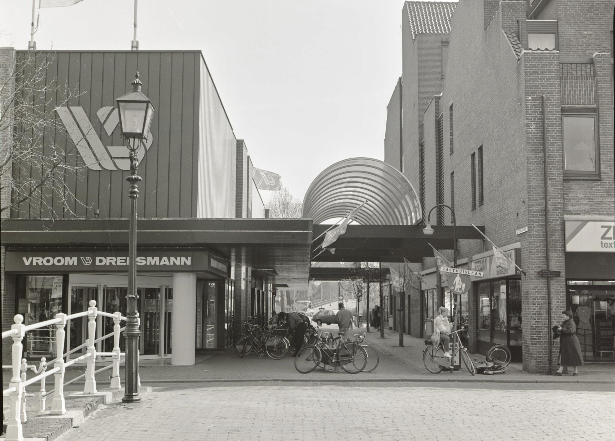 Foto’s van vroeger: warenhuis V&D zat meer dan 100 jaar in Delft - indebuurt Delft