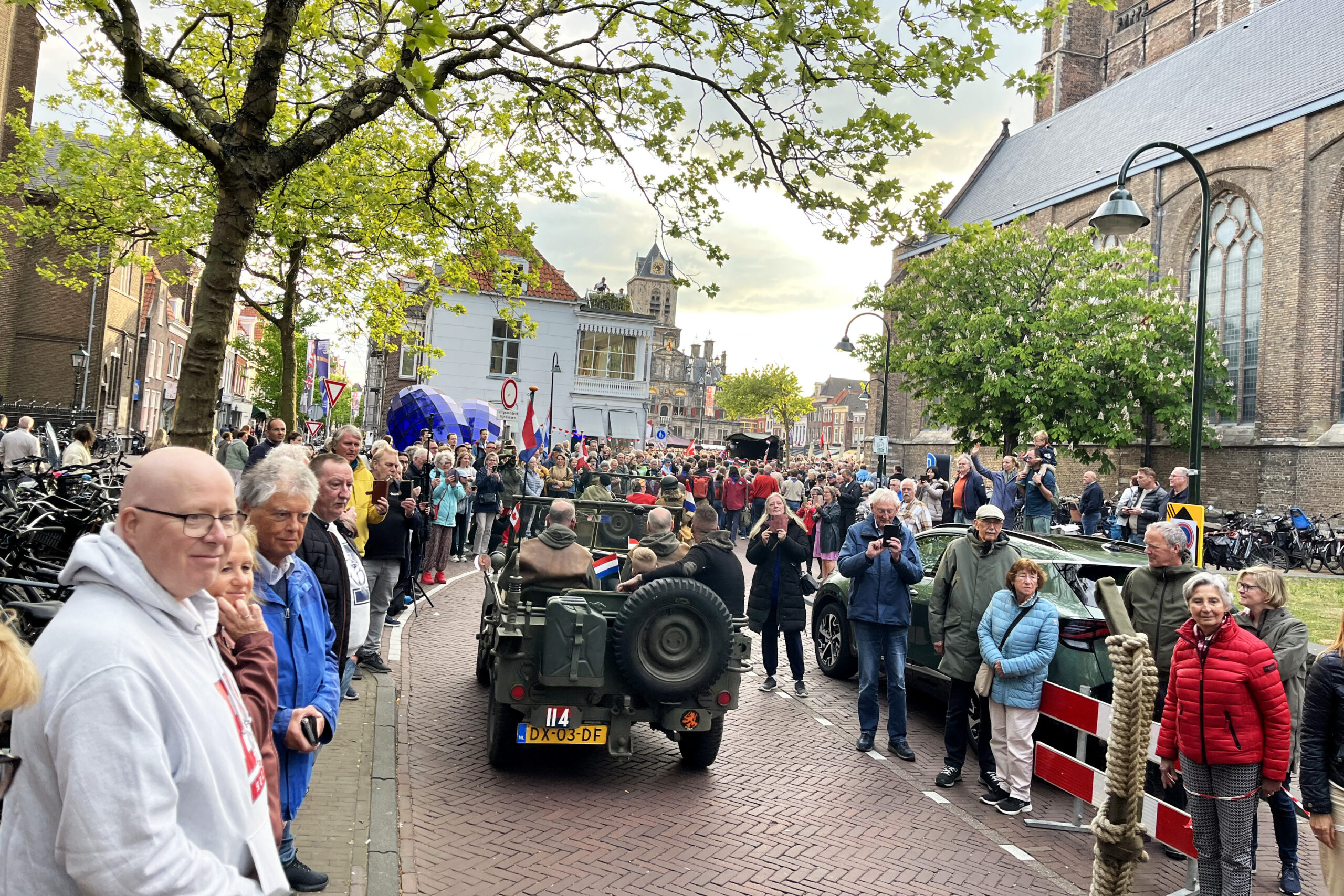 Delft viert 80 jaar vrijheid! Zo zag de optocht eruit - Oozo.nl