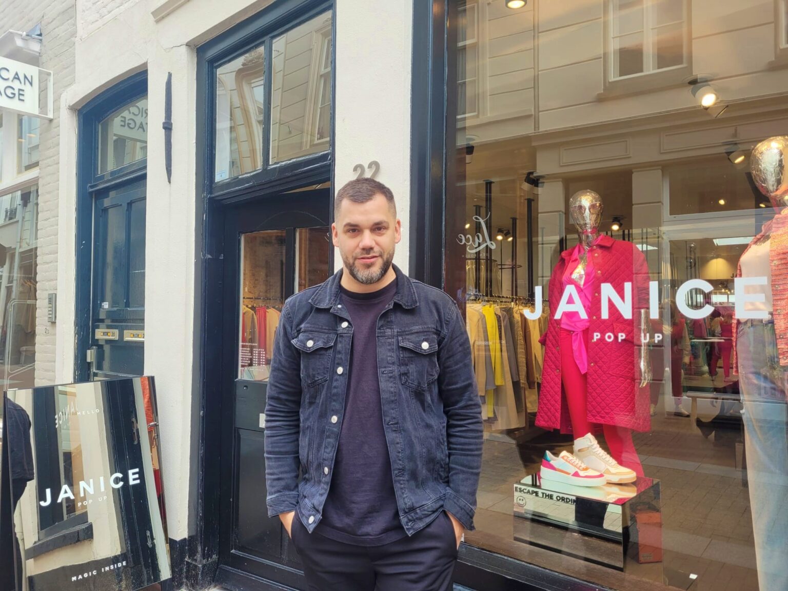 Bossche modeontwerper Janice opent pop-upstore: 'Je ziet de mensen ...