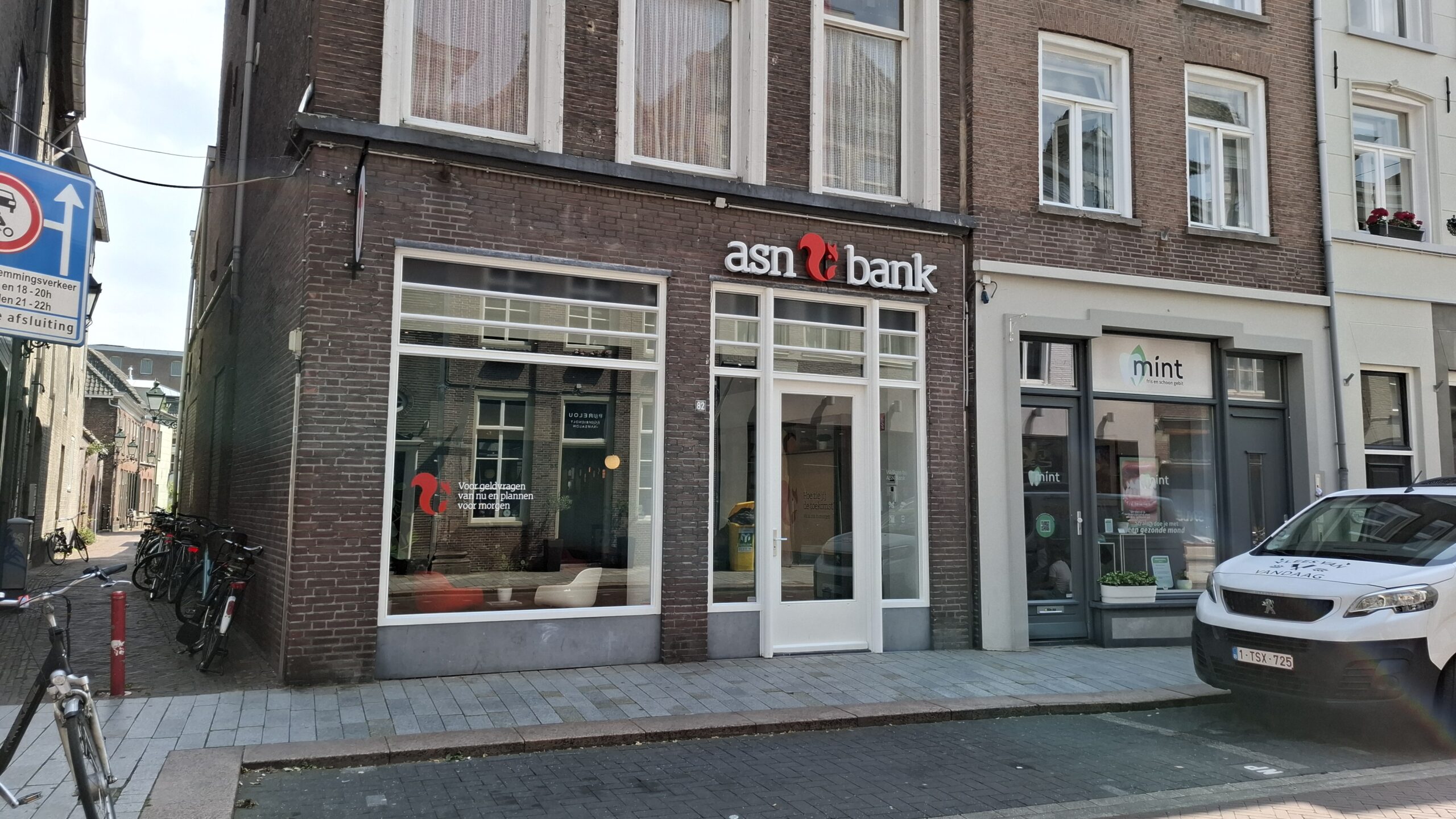 Dit bankkantoor in Den Bosch verandert van naam - indebuurt Den Bosch