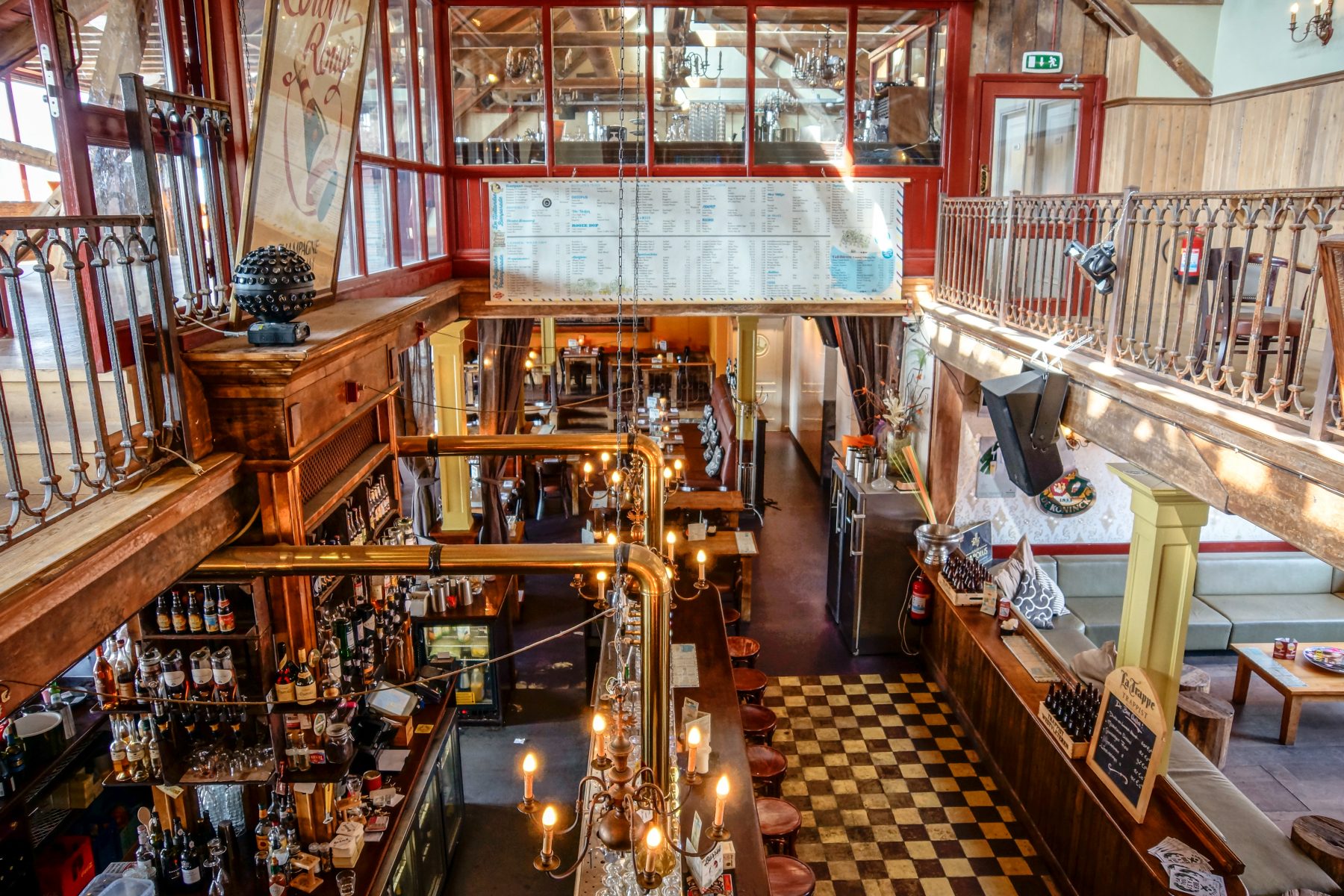 Rootz at the Harbour - indebuurt Den Haag