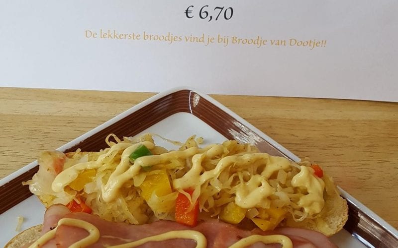 Den Haag uitgelicht: Genieten van drankjes en hapjes in de Haagsche ...