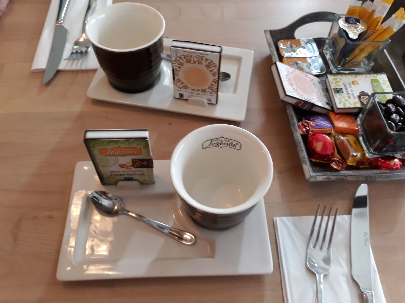 High tea bij Today: Dit vonden wij er van - indebuurt Den Haag