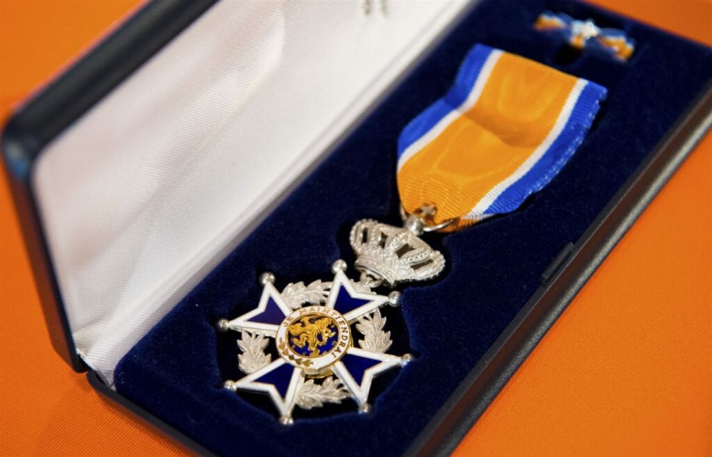 Koninklijk schouderklopje: Deze Hagenaars kregen vandaag een lintje ...