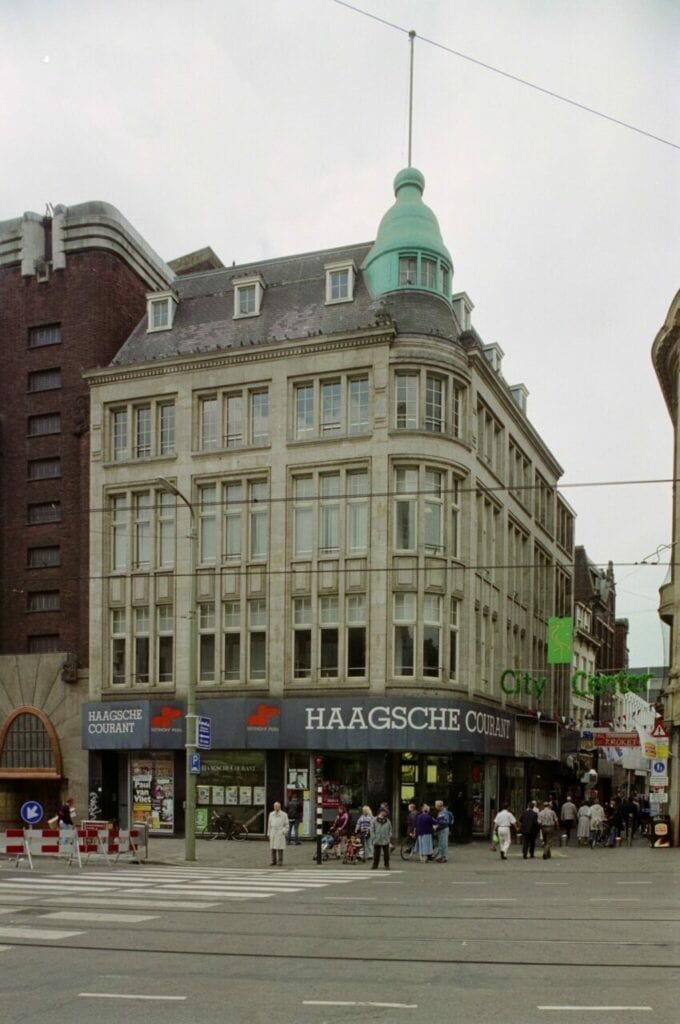 Uit ons Haagse fotoalbum: 20 x het Spui in de jaren '90 - indebuurt Den ...