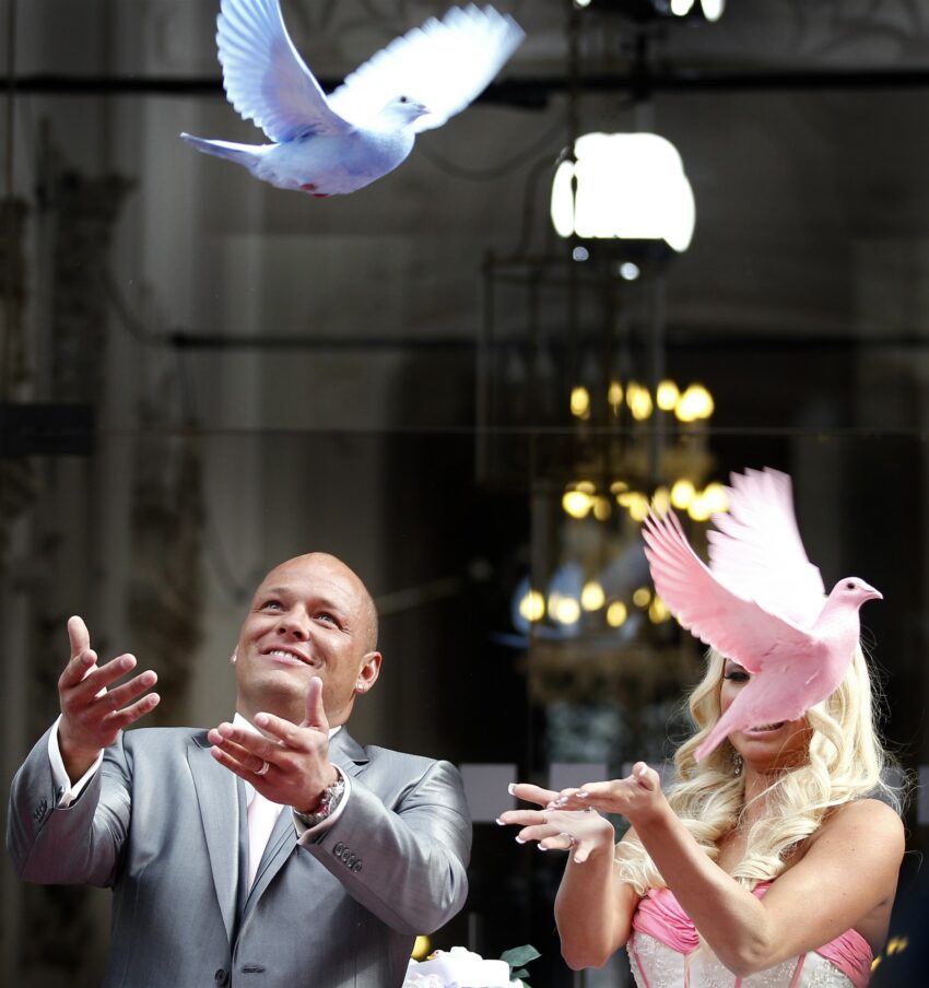 Dum dum de dum: Samantha - Barbie- de Jong gaat trouwen! - indebuurt ...