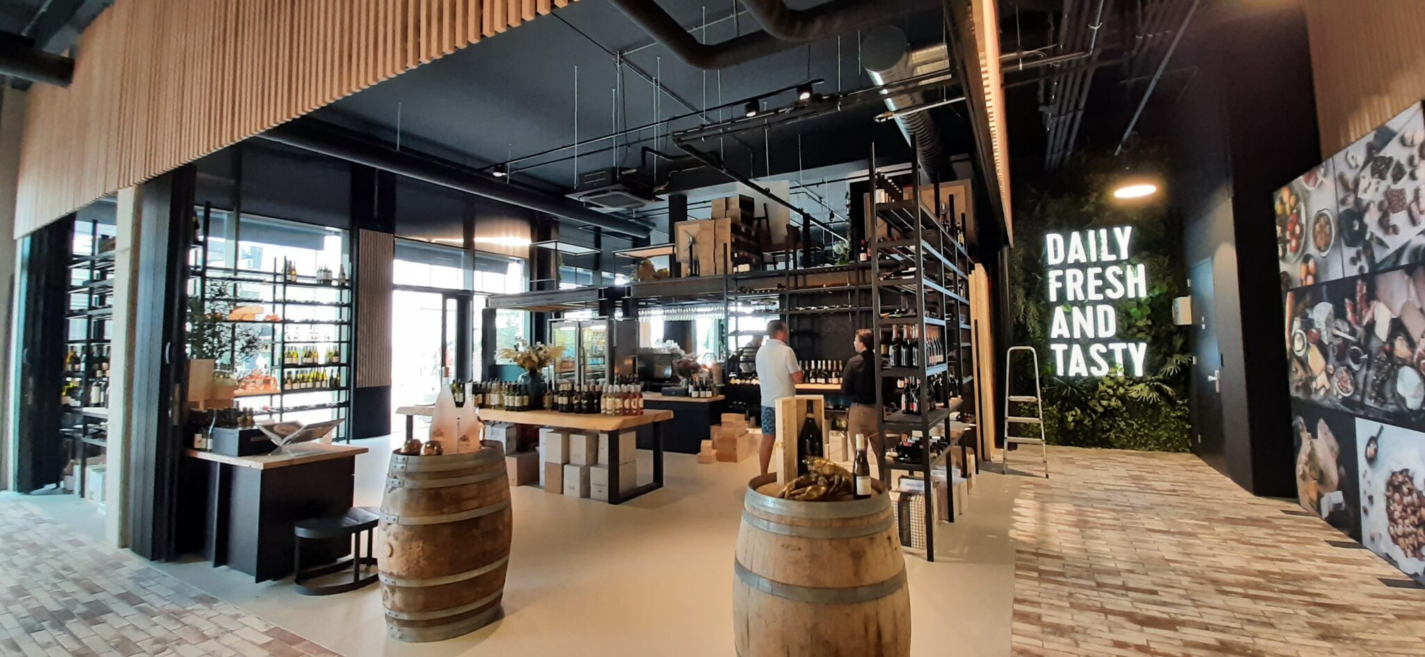 Deze restaurants en winkels vind je in foodcourt Daily Taste Kijkduin - indebuurt Den Haag