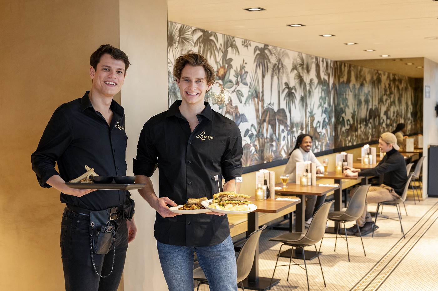 Biefstuk eten in de oude Caballero fabriek: tweede Loetje geopend in ...