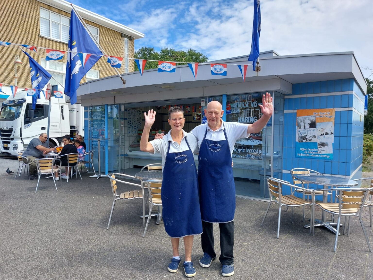 Na bijna 100 jaar sluit vishandel Plugge: Arie en Yvonne stoppen ermee ...