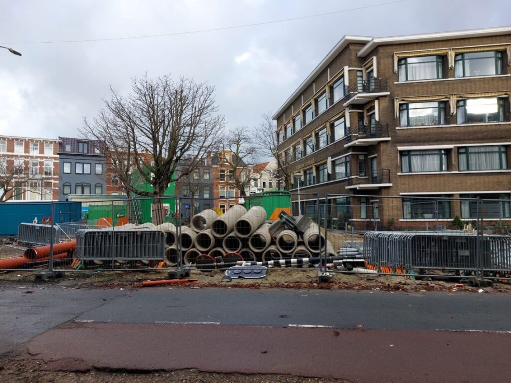 Fotoserie: de werkzaamheden aan de Elandstraat en -brug zijn begonnen ...