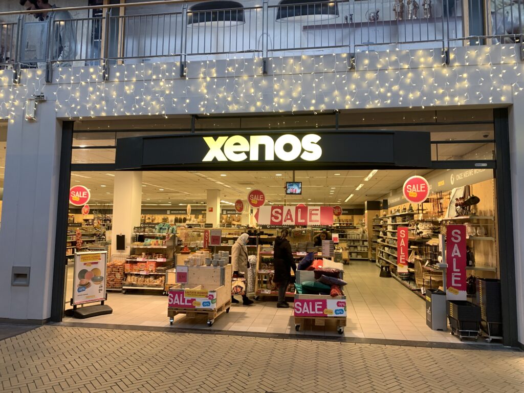 Deze winkels zijn nog steeds open in de Megastores - indebuurt Den Haag