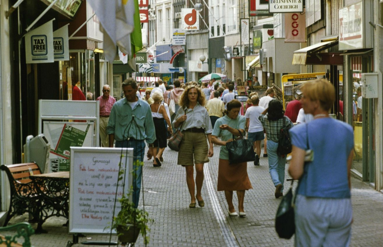 Foto's uit het archief: zo zag Den Haag er in 1993 uit - indebuurt Den Haag