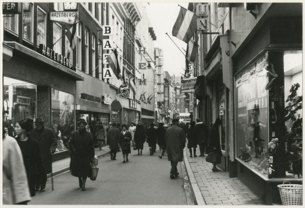 Beelden uit het archief: Den Haag in de jaren '60 - indebuurt Den Haag