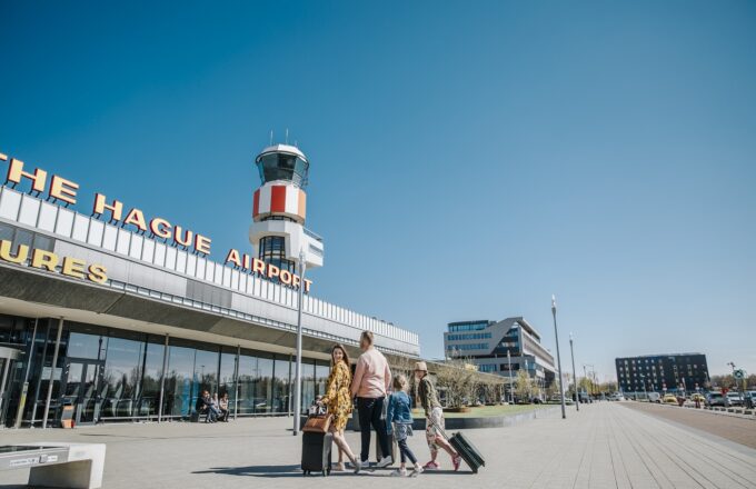 Rotterdam The Hague Airport - indebuurt Den Haag
