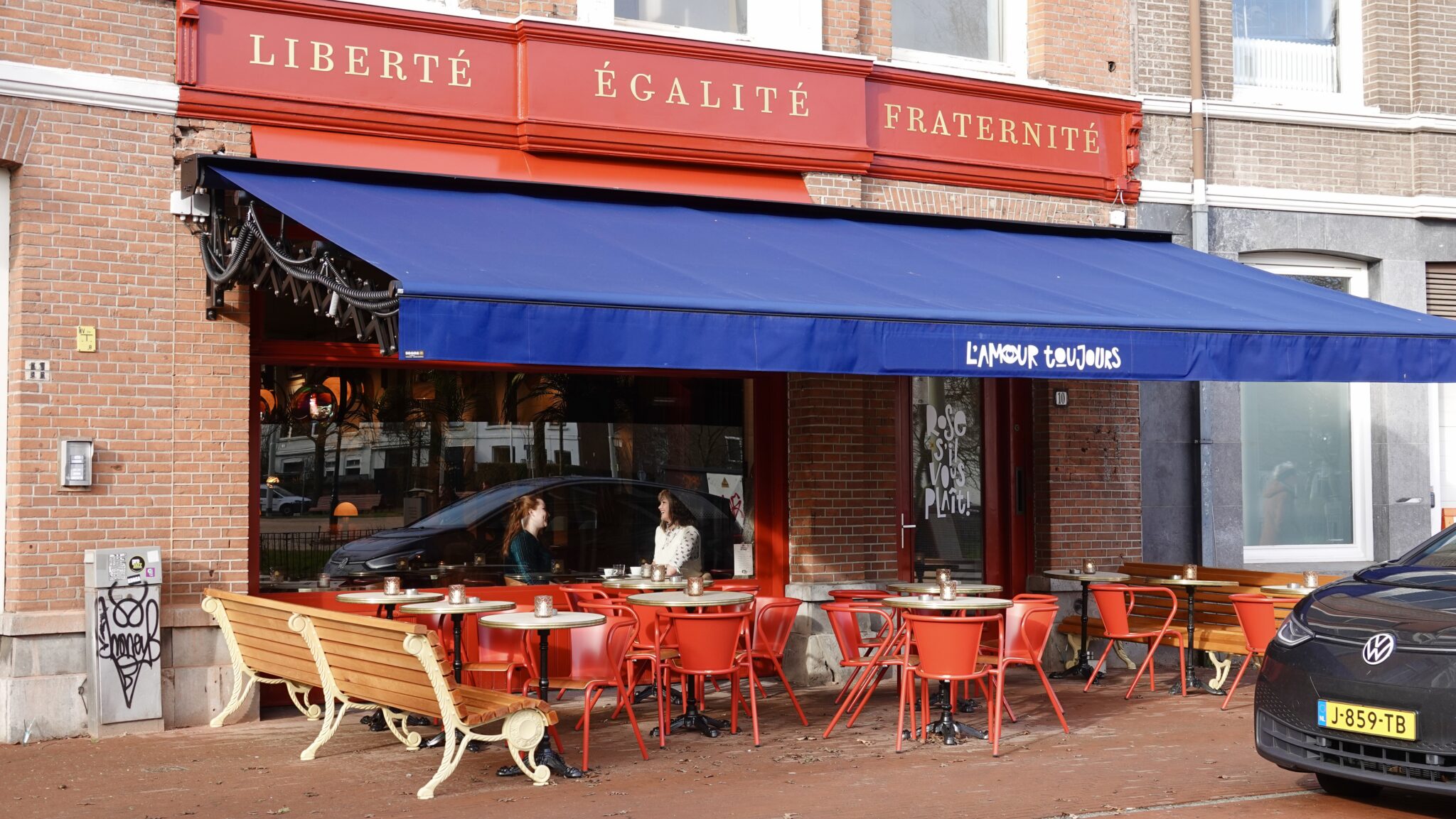 Nieuw in Den Haag: sfeervolle future bistro & café L’Amour Toujours in ...