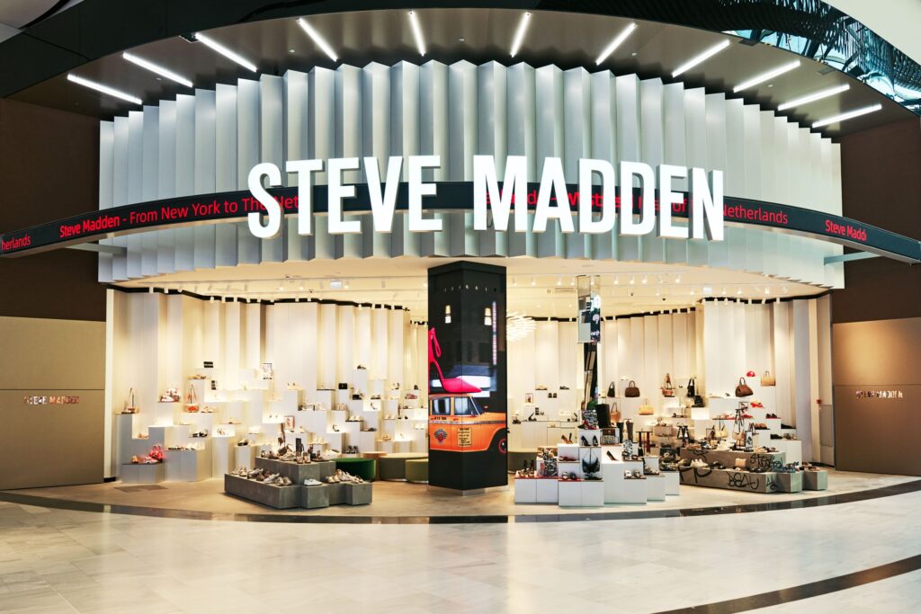 Steve Madden opent de eerste flagshipstore van Nederland in Westfield ...