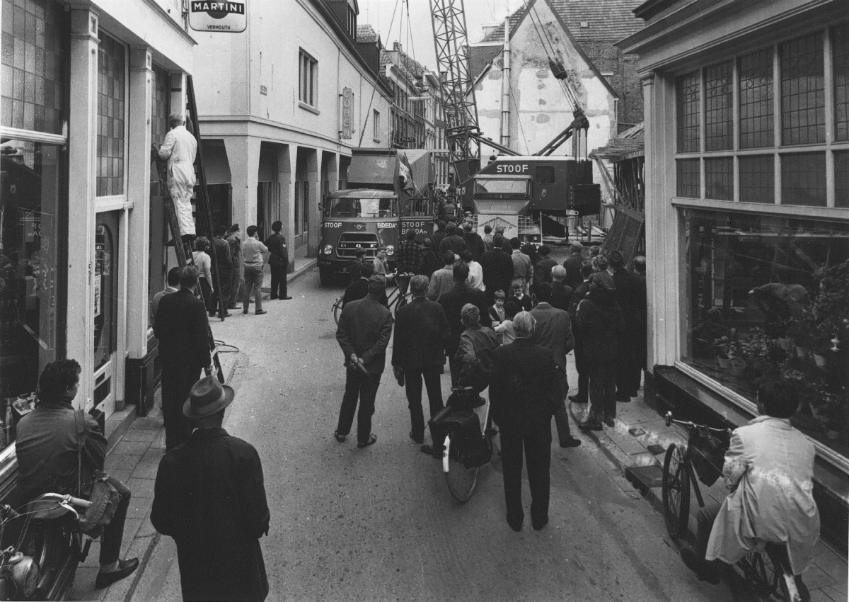 Een ware attractie toen Deventer de eerste roltrap kreeg - indebuurt ...