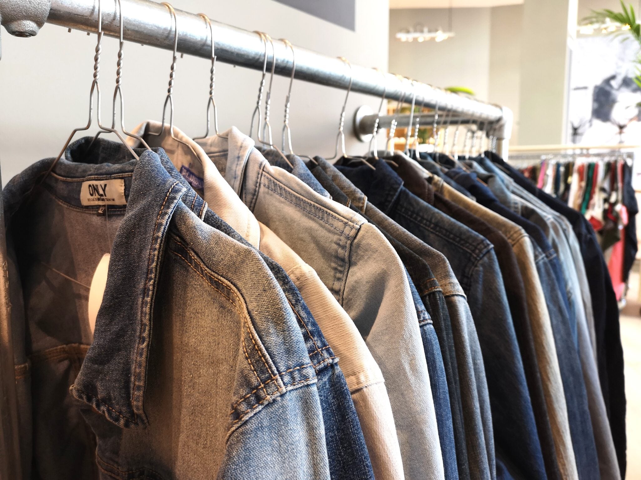 Leger Des Heils opent ReShare Store in Deventer (en wij namen alvast ...