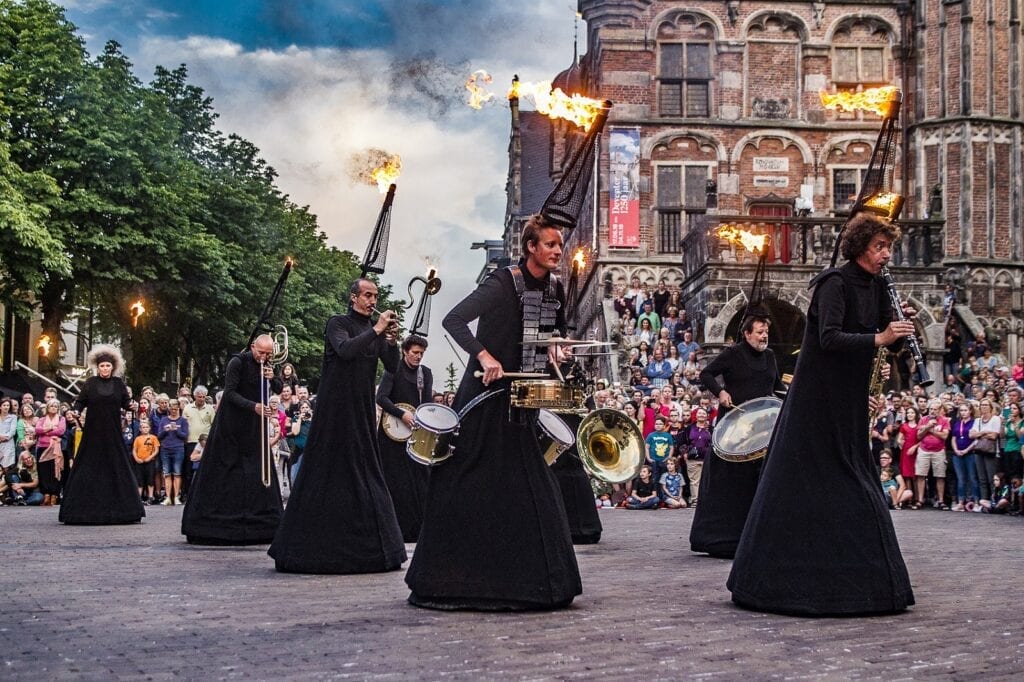 Deventer Op Stelten 2022: in deze act kun jij nog figureren ...