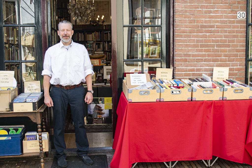 Bij de voordeur: Jan Reichenbach. - indebuurt Deventer