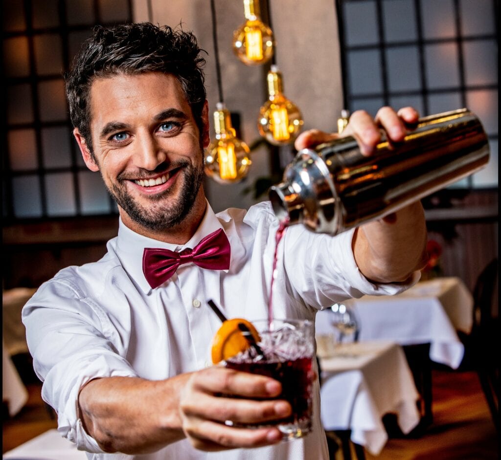 Barman Victor van First Dates: 'Ik zou niet meer zo snel naar de ...