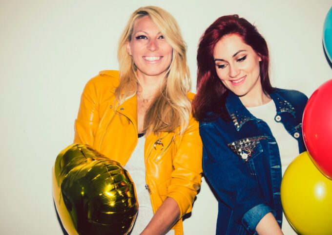 Kelly en Tess zijn moeder én influencer: 'Het is ons hoofdinkomen ...