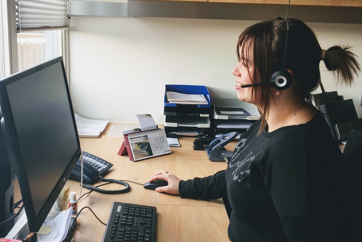 Het is altijd lente in de ogen van de ... doktersassistente - indebuurt ...