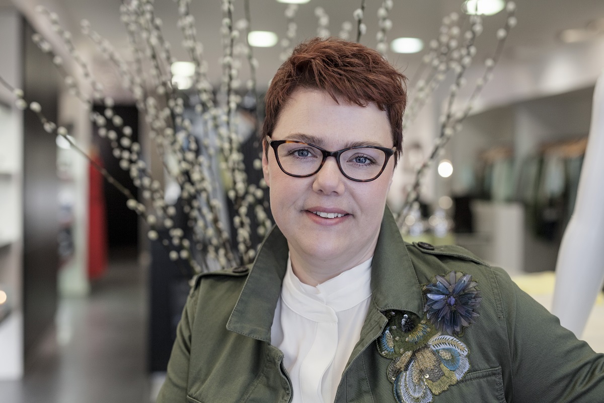 Carola viel 18 kilo af en kreeg prachtige make-over - indebuurt Doetinchem