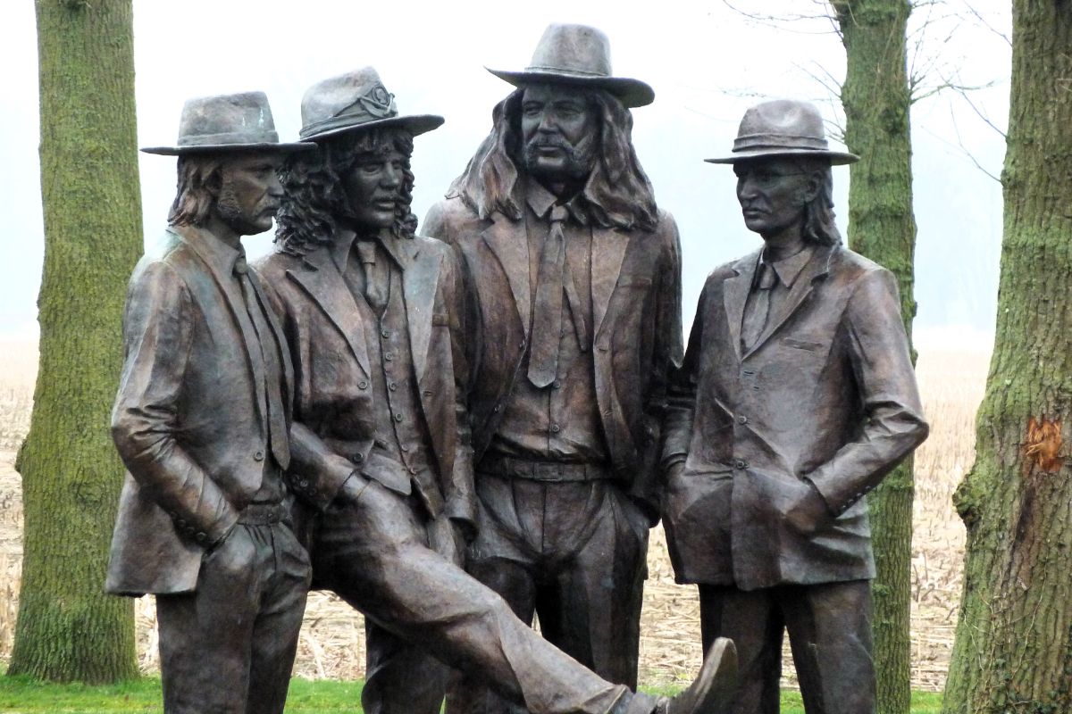 Ik zeg oeh! Zo vaak trad de band Normaal in 50 jaar tijd op in ...