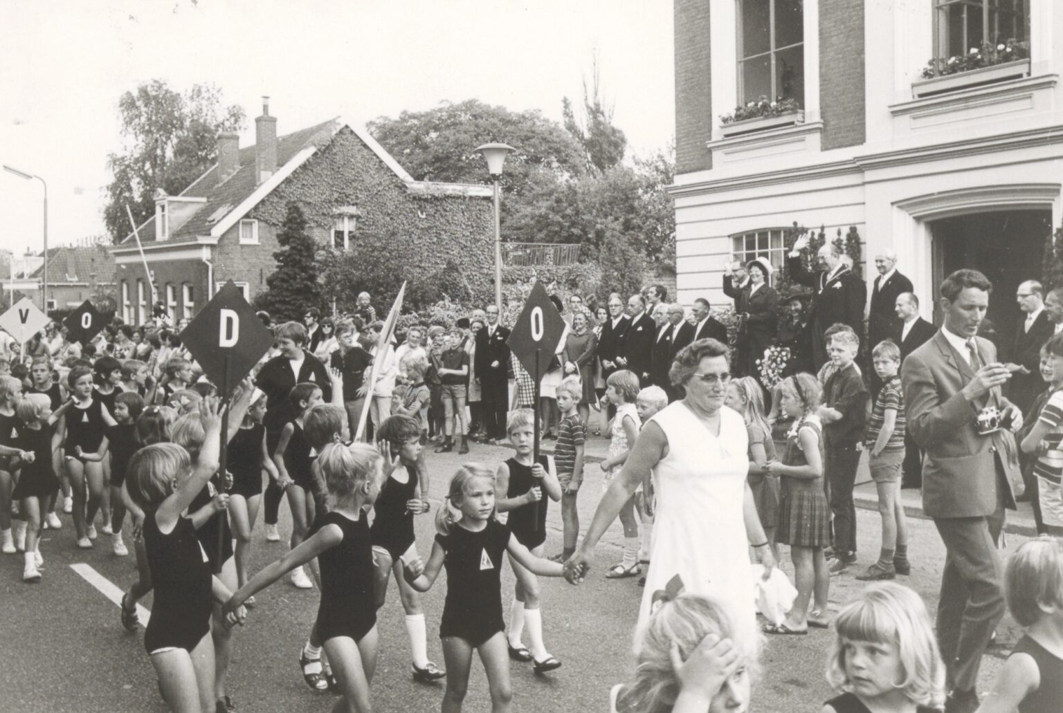 50 jaar geleden: toen Dubbeldam een wijk van Dordrecht werd - indebuurt ...