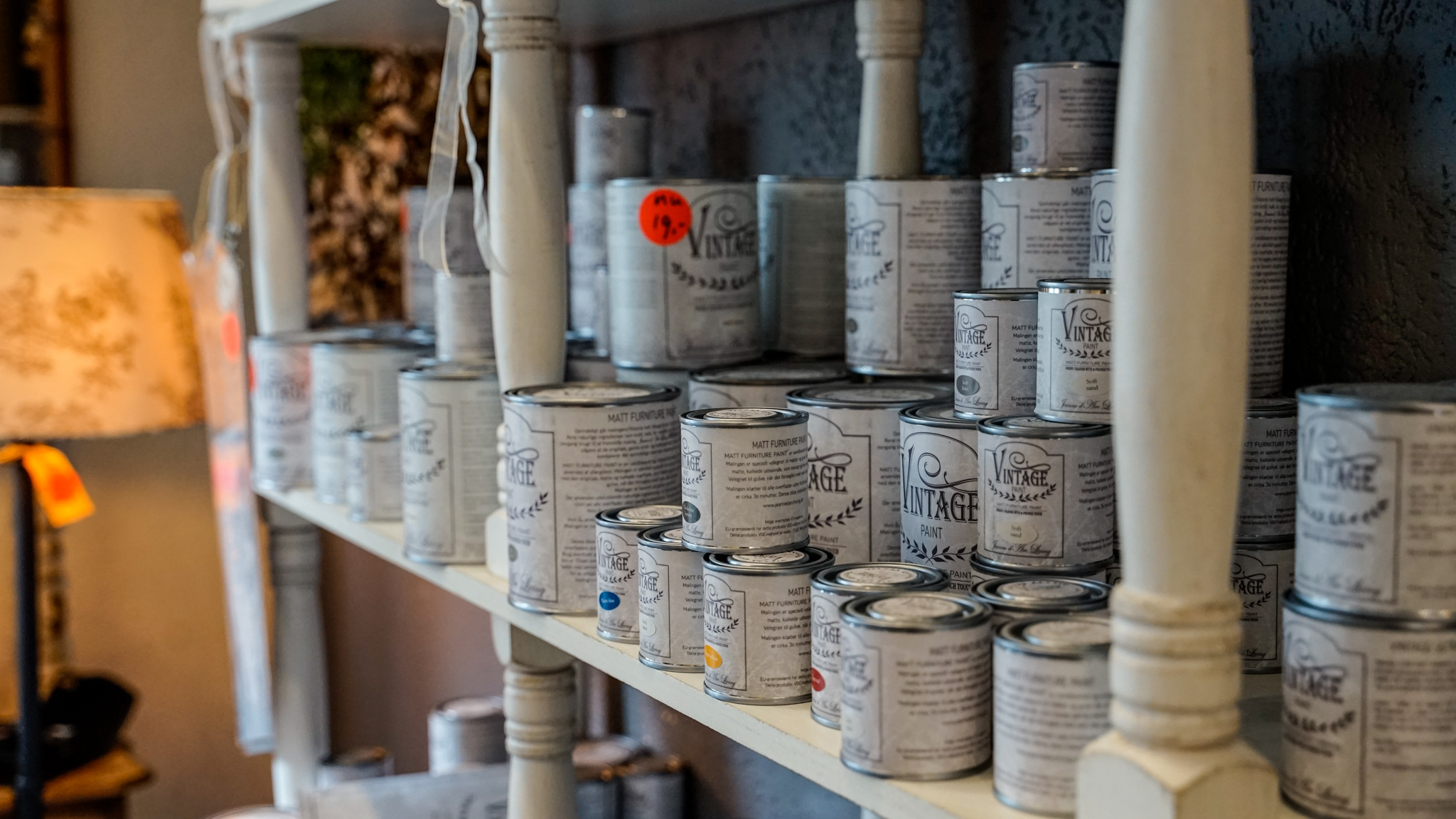 Brocantezaak Carleentje vertrekt van de Voorstraat: 'Klanten verrassen ...