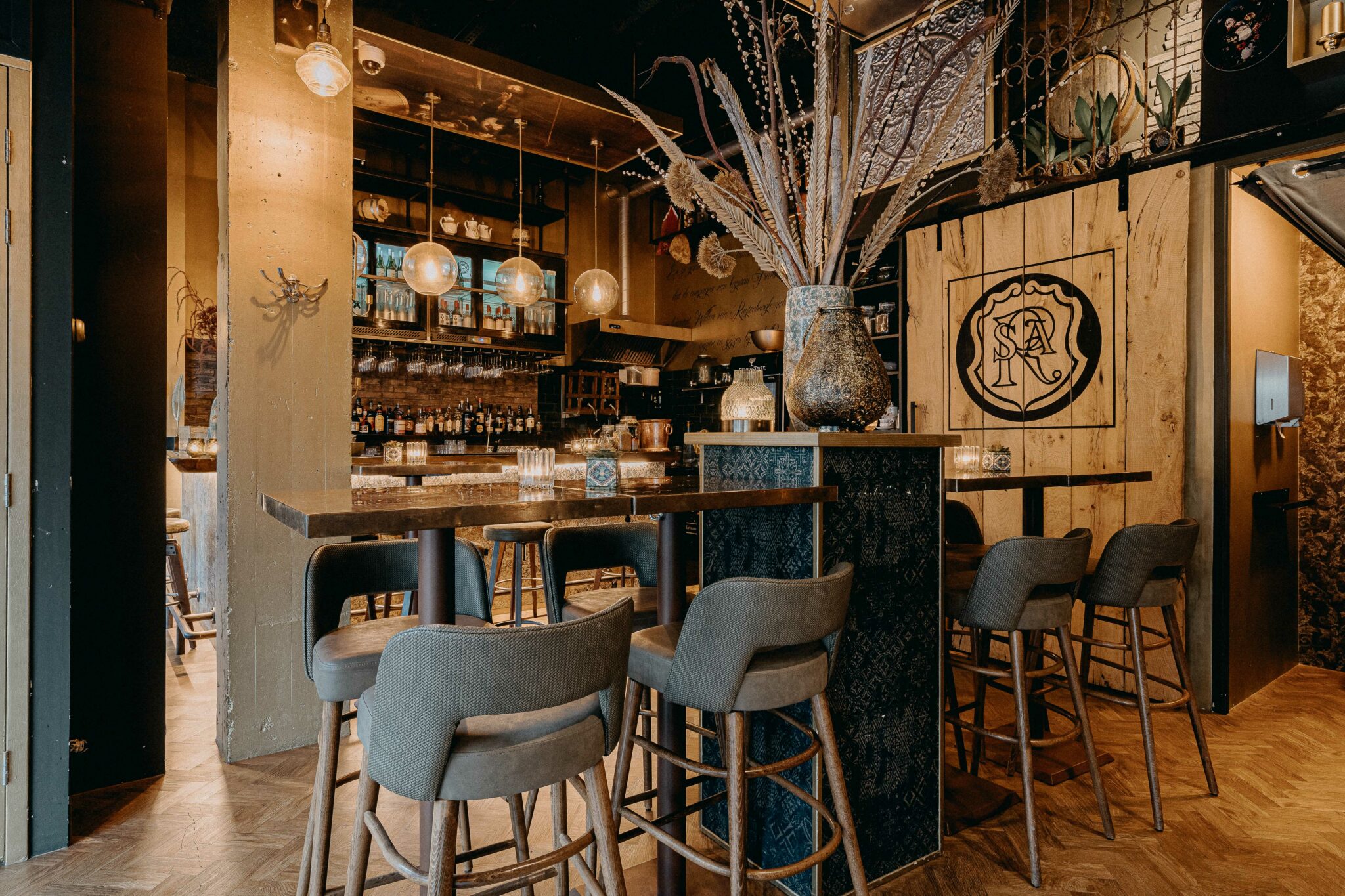 Unieke kans: DOK Bistro en DOK Bar&Bites zoeken een nieuwe eigenaar ...