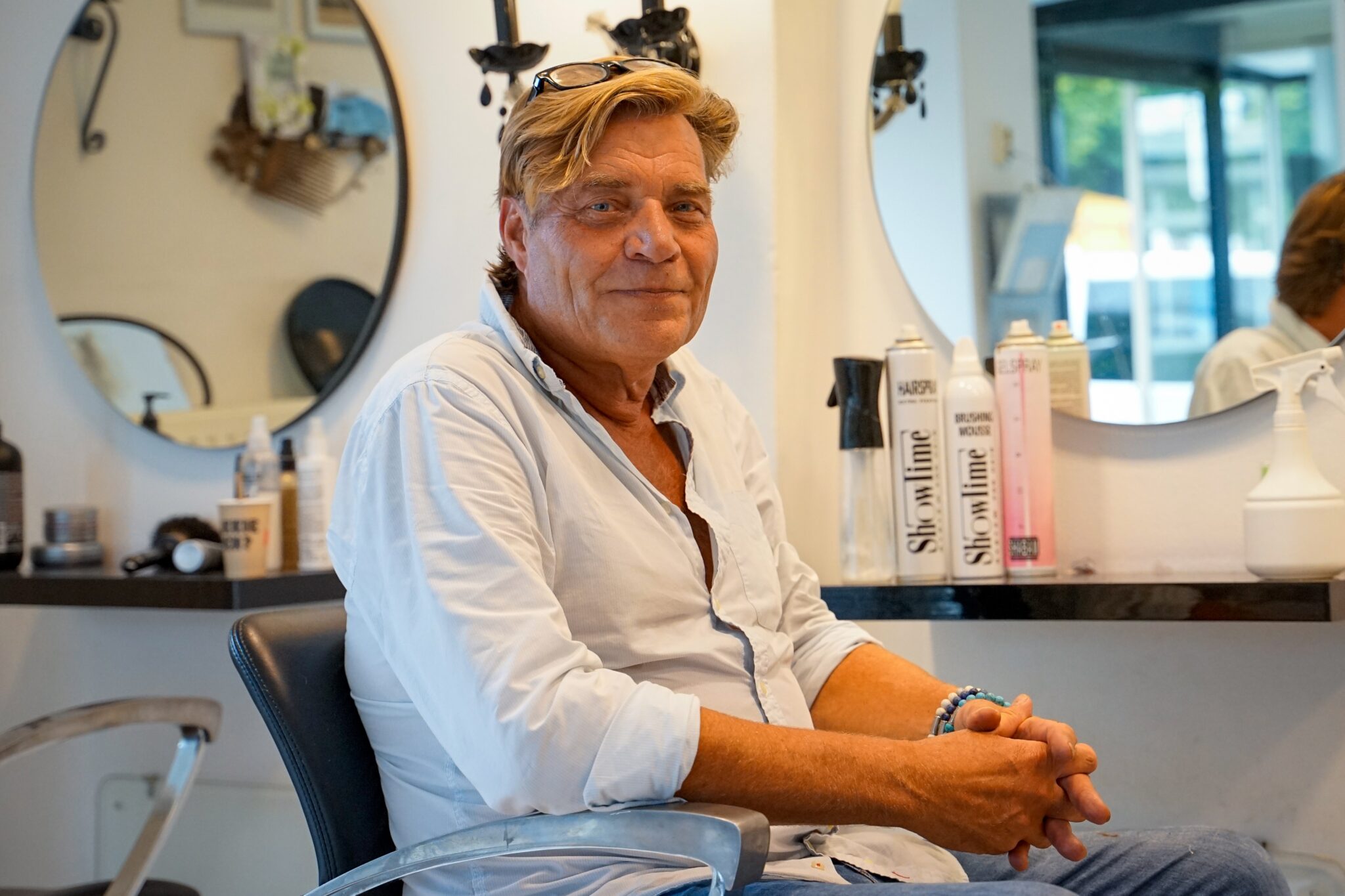 Peter is al meer dan 40 jaar kapper in Oud-Krispijn: 'Op mijn 19e had ...